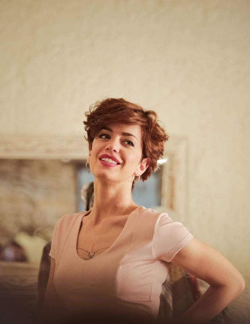 «Κρατάς μυστικό;» Ξεκίνησαν τα γυρίσματα της νέας κωμικής σειράς του Alpha-Δείτε φωτογραφίες ...