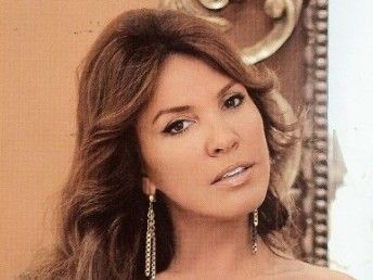 Η Βάνα Μπάρμπα κάνει τόπλες- Δείτε photo - Zinapost.gr