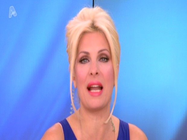 Τι έπαθε η Ελένη Μενεγάκη; Δείτε το βίντεο - Zinapost.gr