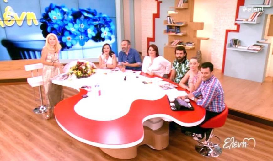 Ποιο πρόσωπο του Alpha μπήκε στο πλατό της Ελένης με μια αγκαλιά λουλούδια; (Video) - Zinapost.gr