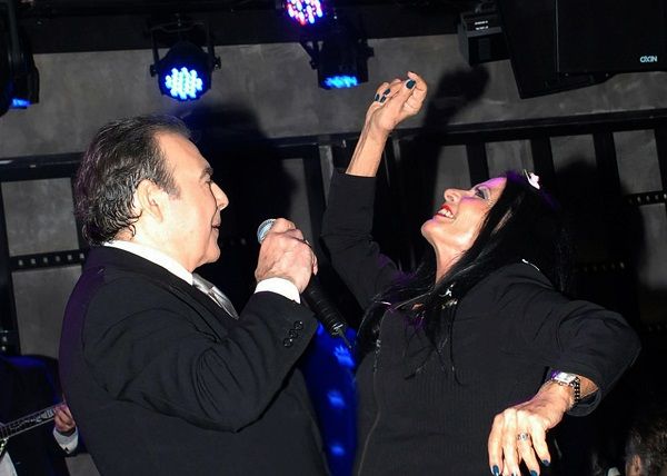 Η Βασίλισσα της νύχτας" πήγε στον Άρχοντα ... Τόλη - Zinapost.gr