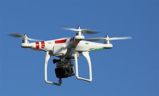 Drones με άδεια κυκλοφορίας και πινακίδες - Zinapost.gr
