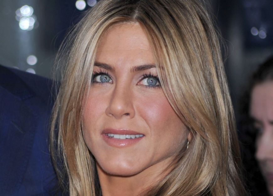 Και όμως! Η Jennifer Aniston είχε δεσμό με συμπρωταγωνιστή της από τα ...