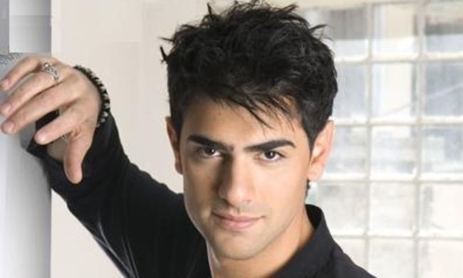 Που βρίσκεται σήμερα και τι κάνει ο Σαρμπέλ! - Zinapost.gr