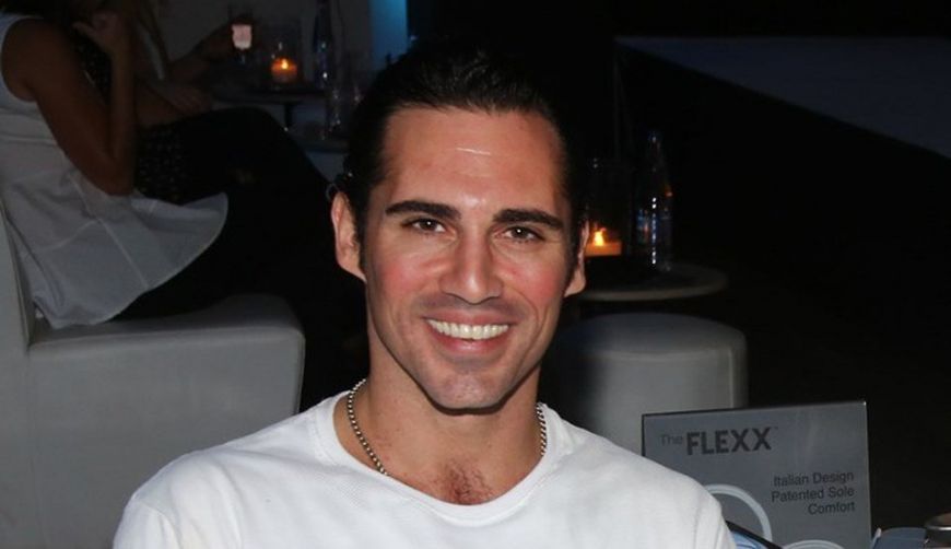 Μοναχός ο Άνθιμος Ανανιάδης! Η απίστευτη αλλαγή του ηθοποιού! (Photos ...