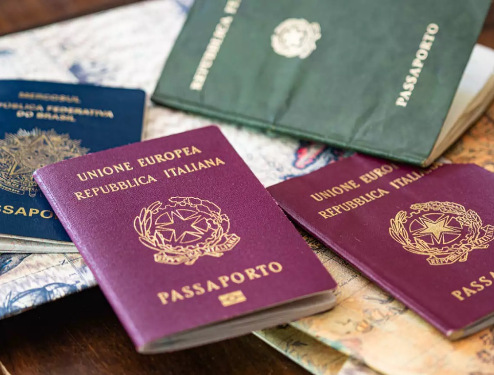Αυτά είναι τα πιο ισχυρά διαβατήρια στον κόσμο για το 2024 – Σε ποια ...